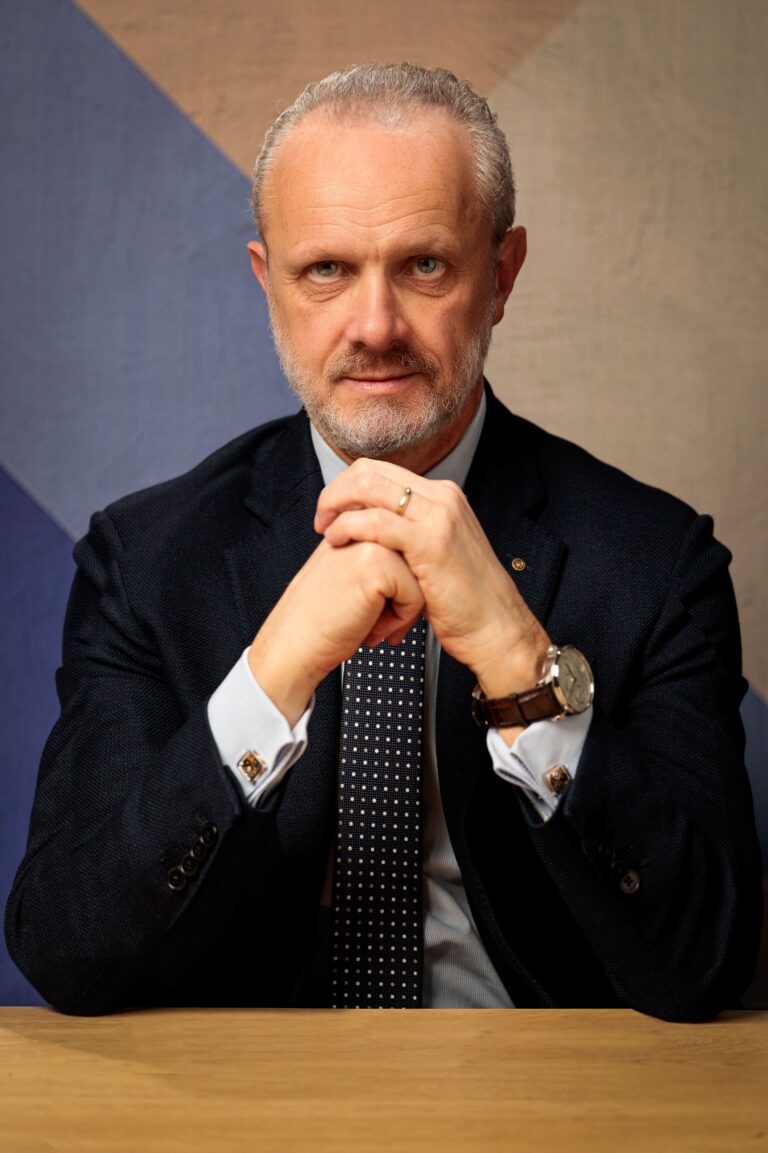 Our company – LEXIS